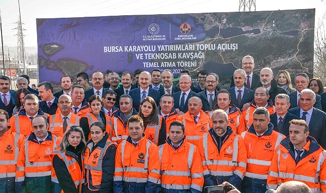 Bursa'da Bakan Karaismailoğlu'ndan Karacabey'e yatırım tam gaz vurgusu ... Bursa'da Bakan Karaismailoğlu'ndan Karacabey'e yatırım tam gaz vurgusu ...